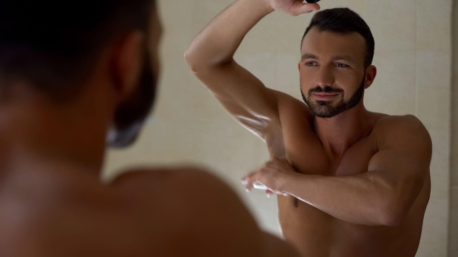 Best underarm roll ins for men in 2023 - MENTASTIC